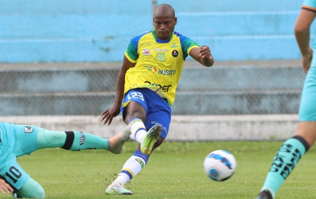 Macará suma dos nuevos laterales y se ilusiona con su 2024