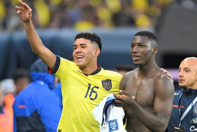 ¡El Chelsea se enorgullece de los dos Blues que defendieron a La Tri!