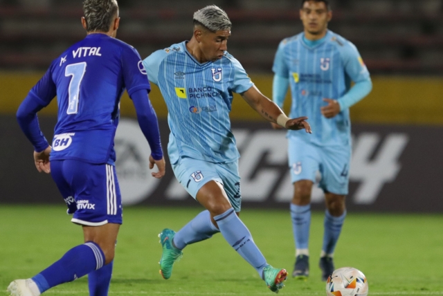 Universidad Católica confirma a Luciano Nieto junto a Johan Lara de ...